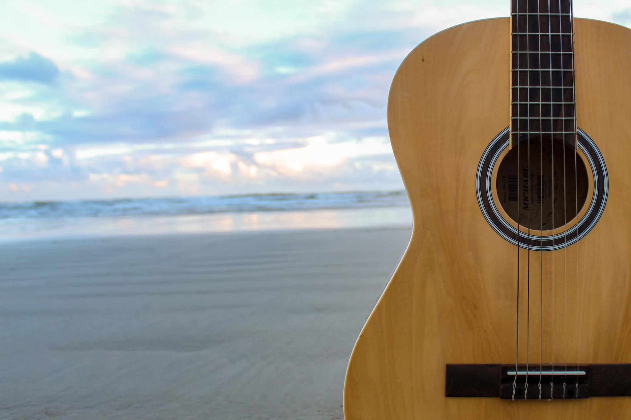 How Big is a 3/4 Guitar?